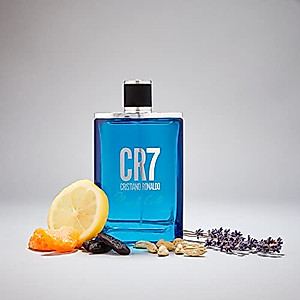 Cristiano Ronaldo CR7 Play It Cool - Blends Bright Citruses And Aromatic Fougere Notes - Fresh, Invigorating And Sensual - Light Enough For Everyday Wear - Masculine Fragrance - 1 Oz EDT Spray