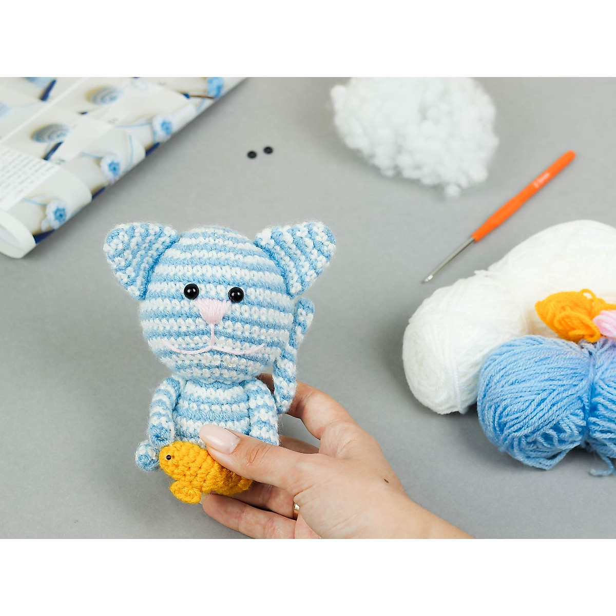 Crochet Stuffed Animal CAT DIY Kit, Beginner Craft kit for Teens and Adults, All Materials Included, Detailed Instructions with 45 Pictures, Hypoallergenic Yarn