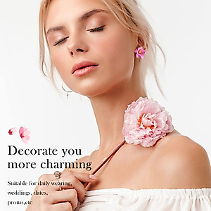 7 Pairs Boho Flower Stud Earrings for Women, Flower Shaped Daisy Earrings with Gold Bud (Cute Style)