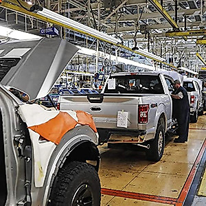 Lightdot 4FT LED Shop Light, 40W 4400Lm 5000K Daylight Light, 48 inch LED Workshop Lights, Suspension Mounting, 5FT Cord with on/Off Switch Led Utility Shop Light Fixture for Shop Garage Office-4Pack