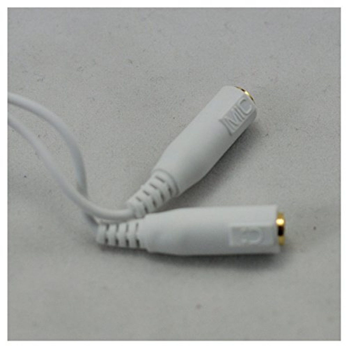 2 Plugs 2 Jacks Microphone Audio Extension Cord 3.5mm Cable for Computer Gaming Headphone Headset (4.9 Foot,150cm, White)