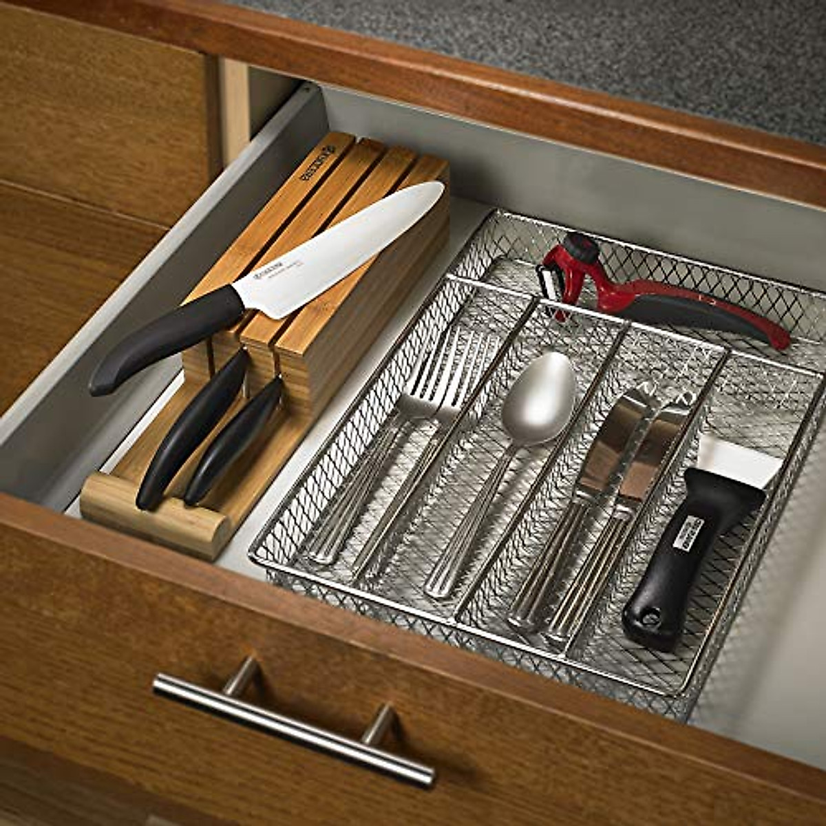 Kyocera's Revolution 4-Piece Knife Set Includes 7" Chef's Santoku, 5.5" Santoku, 4.5" Utility & 3" Paring-Black/White