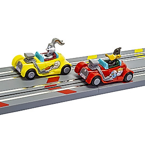 Scalextric Micro Scalextric My First Looney Tunes Bugs Bunny vs Daffy Duck Battery Powered 1:64 Slot Car Race Track Set G1141T, Yellow & Red