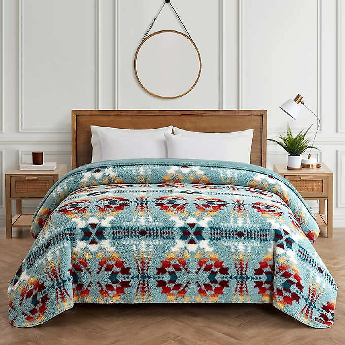 Pendleton Legend Lake Aqua Sherpa Fleece Blanket (King (U.S. Standard))