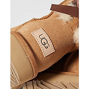 UGG Women's Bailey Bow II Boot, Chestnut, 8
