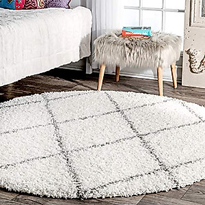 nuLOOM Tess Moroccan Shag Area Rug, 6' Round, White