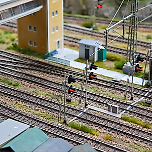 PATIKIL Static Grass Tuft Model, 2 Sets/56Pcs Miniature Artificial Grass Tuft Model DIY for Train Landscape Railway Sand Ground Layout Scenery Modeling, Green