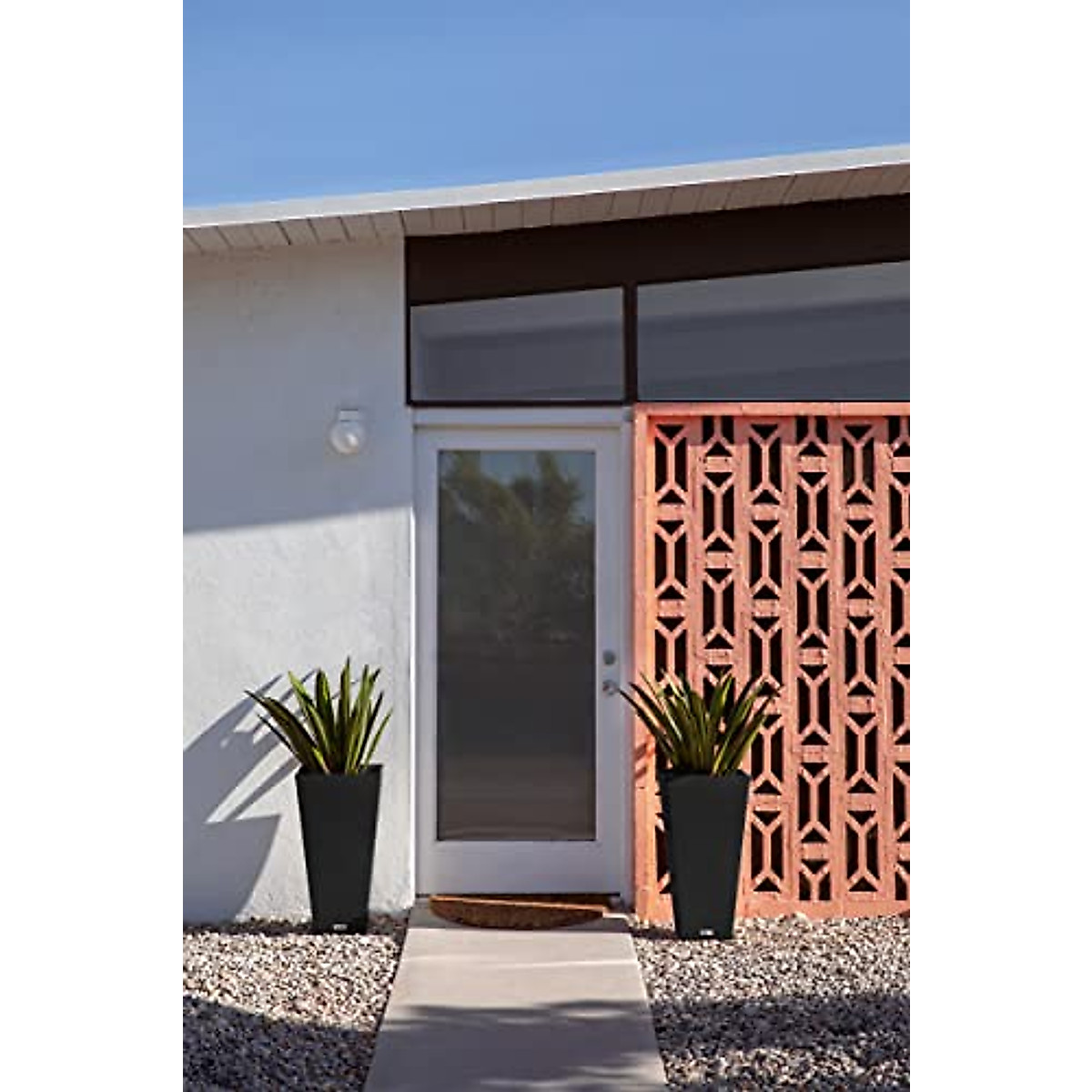 Veradek V-Resin Indoor/Outdoor Taper Planter, Set of 2 (30 inch, Black)