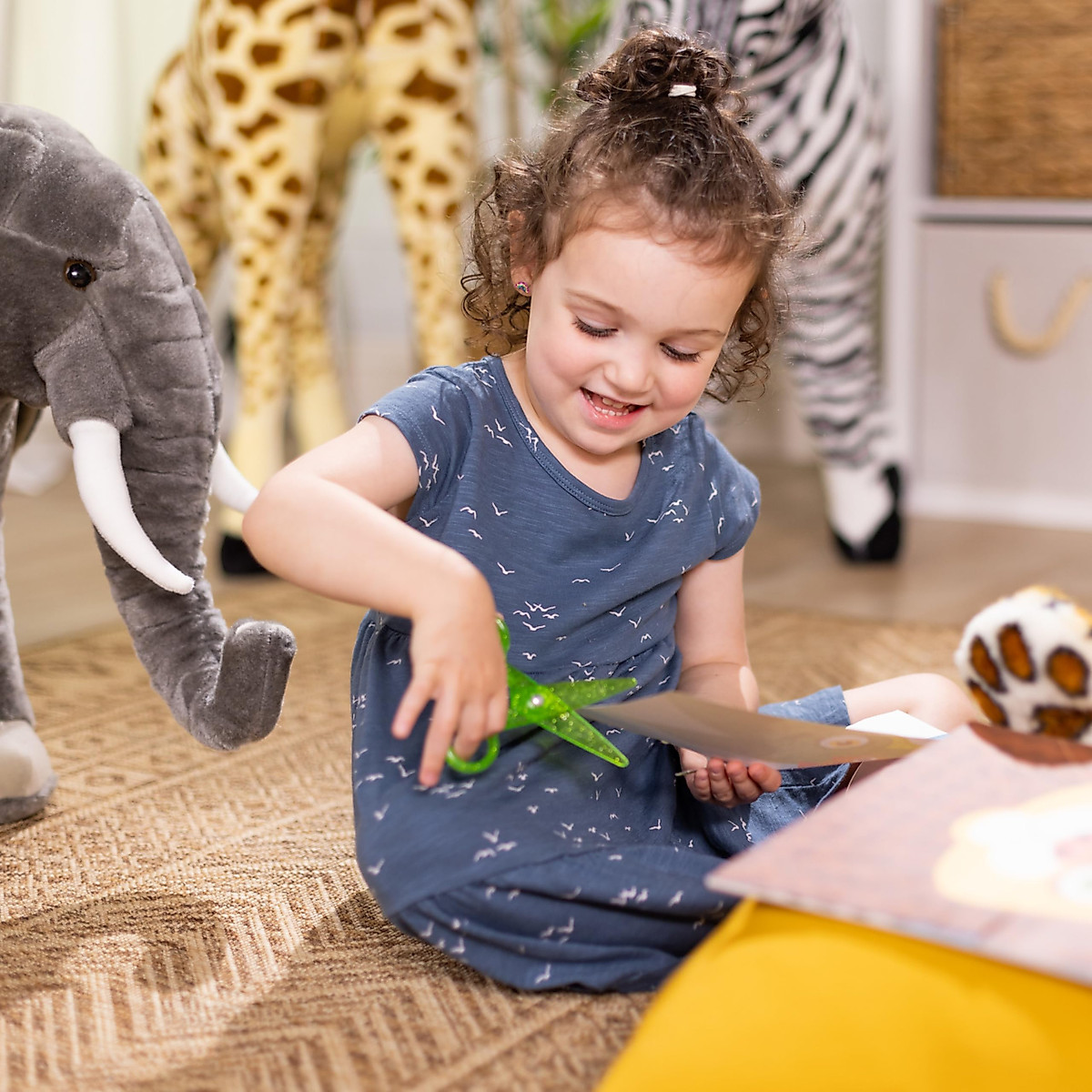 Melissa & Doug Scissor Skills Activity Pad with Child-Safe Scissors 3-Pack (Safari, Sea Life, Activities – 20 Pages Each)