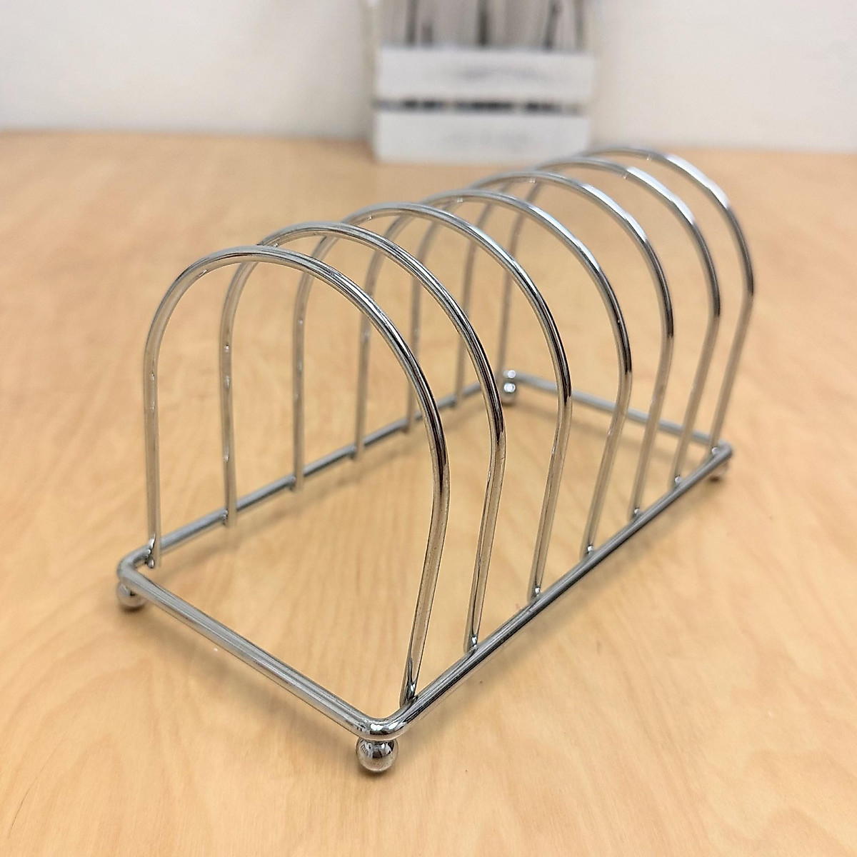 Supreme Housewares Toast Rack Stainless Steel Toast Holder Rack Round Ball Feet 6 Slice Slot Toast Rack Breakfast Carry Bread Loaf Slice Holder Stand Table Serving for Baking, Kitchen Supplies