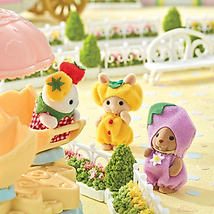 Calico Critters Veggie Babies, Limited Edition Playset with 3 Collectible Figures and Costume Accessories