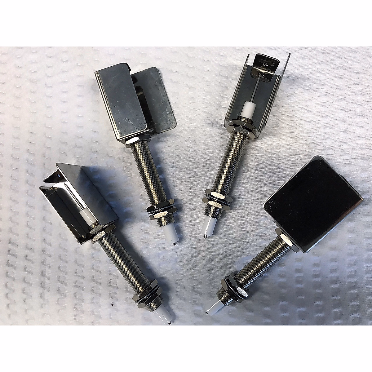 RCK Sales Members Mark Charbroil Grand Hall Baker Chef Gas Grill Ceramic Ignitor Collector Box Electrode (4) Four Pack