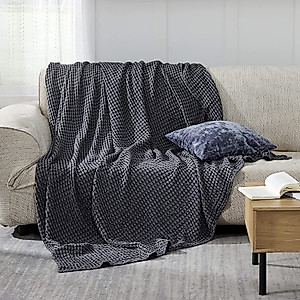 Bedsure Cooling Cotton Waffle King Size Blanket - Lightweight Breathable Blanket of Rayon Derived from Bamboo for Hot Sleepers, Luxury Throws for Bed, Couch and Sofa, Dark Grey, 104x90 Inches