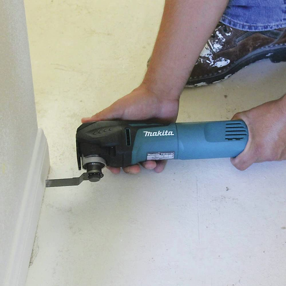 Makita TM3010C-R Multi-Tool (Renewed)