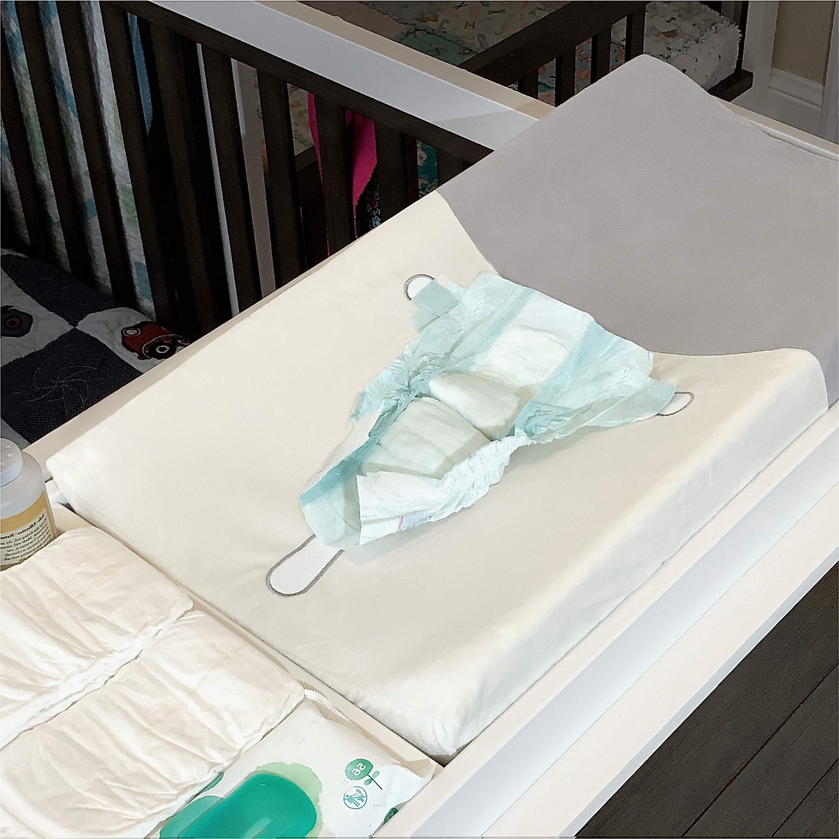 Kizua Changing Pad Cover with Diaper Grip for Fast, Easy Diaper Changes