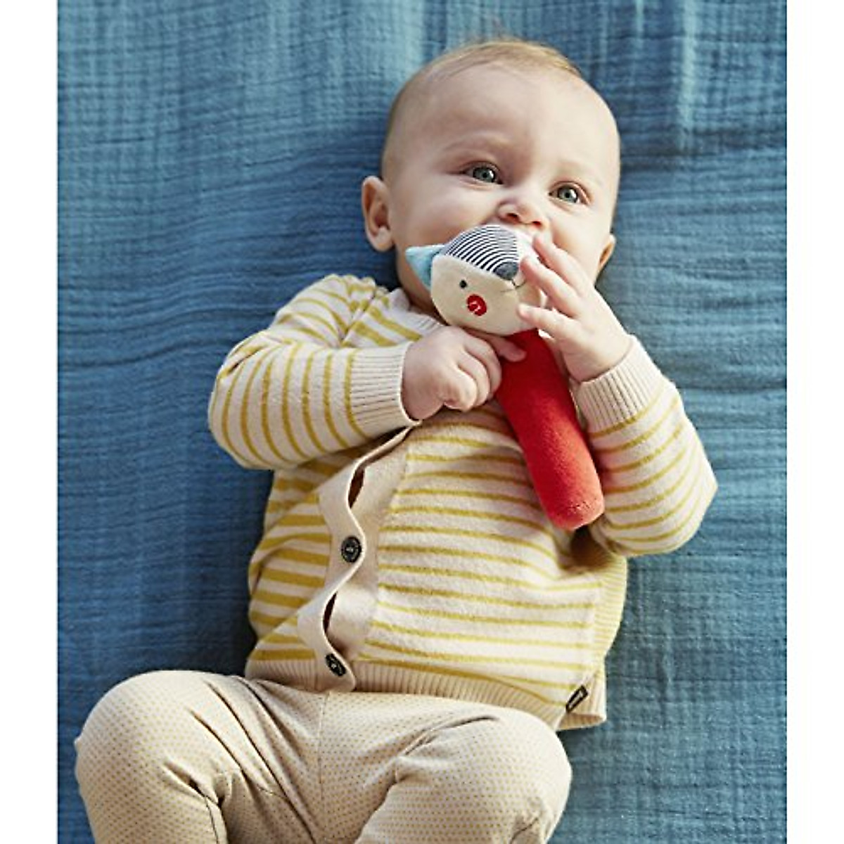 Petit Collage Organic Cotton Soft Squeaker Baby Rattle, Fox – Cute Rattle for Infants – Activity Toy with Soft Developmental Features – Makes an Ideal Baby Gift – Stuffed Animal Baby Rattle