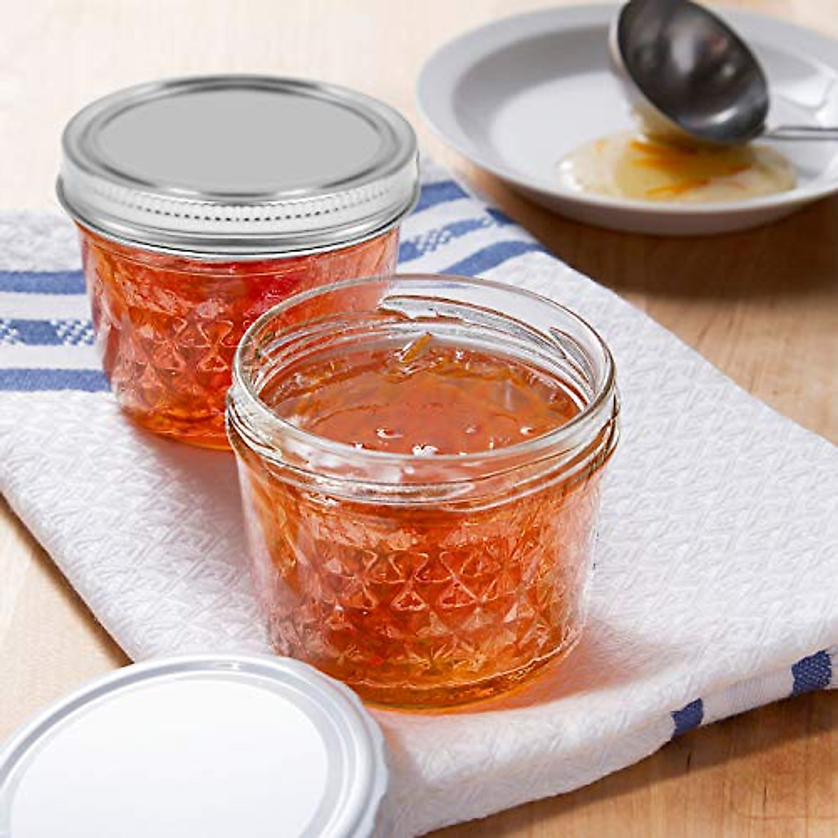SPANLA Small Mason Jars with Lids, 40 PACK Canning Jars 4 oz Mini mason jars with Lids and Bands 4 oz Glass Jars Ideal for Jelly Jam, Honey, Wedding Favors, DIY Spice Jars
