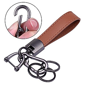 Wisdompro Genuine Leather Car Keychain, Universal Key Fob Keychain Leather Key Chain Holder for Men and Women, 360 Degree Rotatable, with Anti-lost D-ring, 3 Keyrings - Brown (Carabiner Clip)