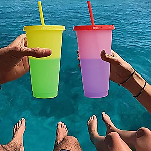 Color Changing Cups Set Cooler 24oz Reusable Plastic Cold Drink Cups with Lids and Straws for Adults Straws In Bright Colors, 5 Iced Coffee Cup, Smoothie Cups with Lids and Straws, Tumbler with Straw