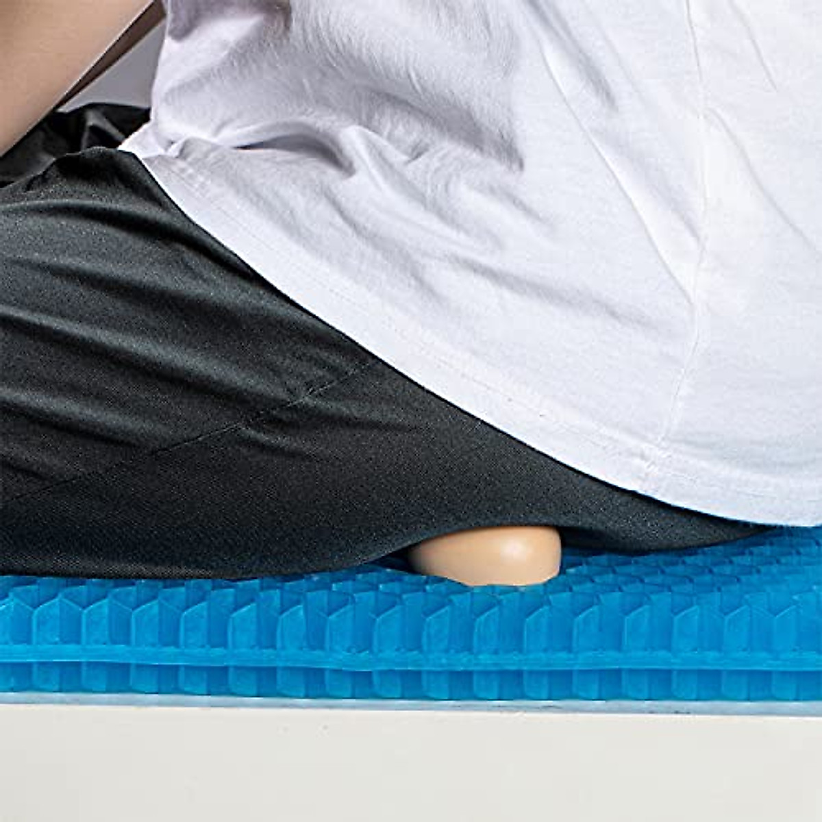 Yunqing Gel Seat Cushion with Non-Slip Cover, Cooling Seat Cushion Breathable Honeycomb Pain Relief, Sciatica Hip Egg Crate Cushion for Of Blue