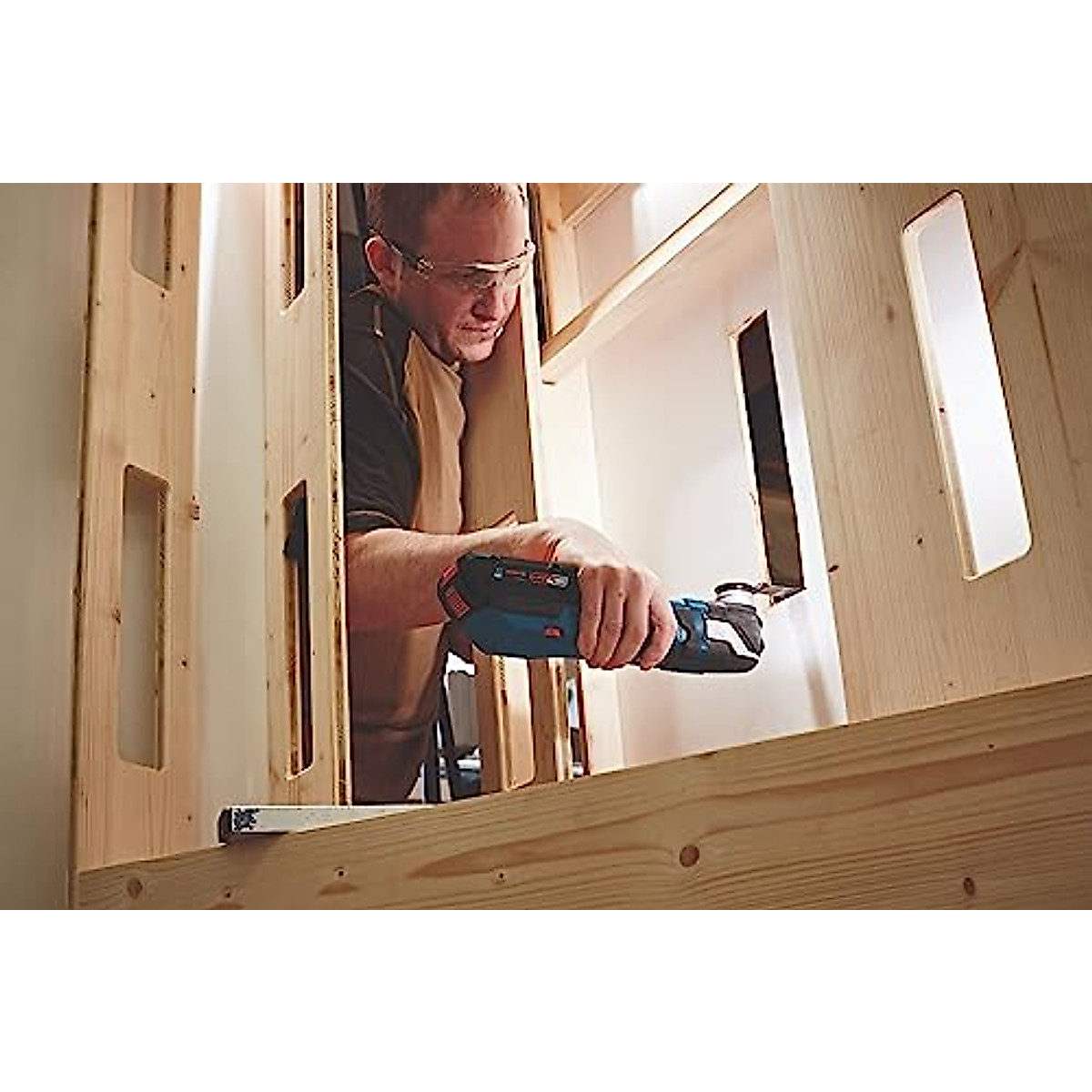 BOSCH GXL18V-901B25 18V 9-Tool Combo Kit 2-In-1 Bit/Socket Impact Driver, Hammer Drill/Driver, Recip Saw, Circ Saw, Oscillating Tool, Angle Grinder, Vacuum, Worklight, (2) CORE18V 4 Ah Batteries