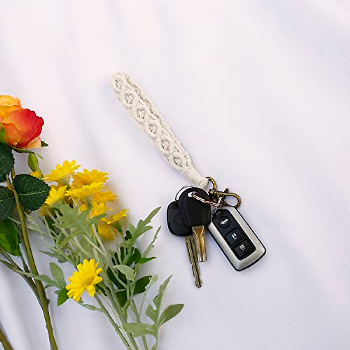 Poagoep 2 Pcs Macrame Keychain Boho Handmade Wristlet Keychain Wrist Lanyard Key Chain for Women（2）