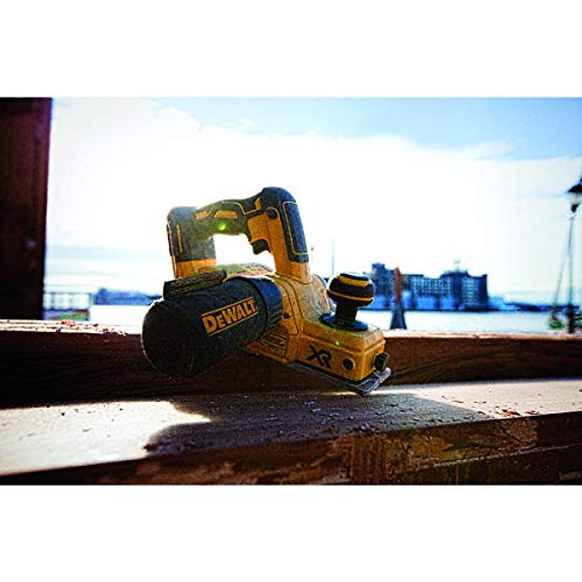 DEWALT 20V MAX Planer, 30,000 Cuts Per Minute, 2 mm Cut Depth, Brushless Motor, Bare Tool Only (DCP580B)