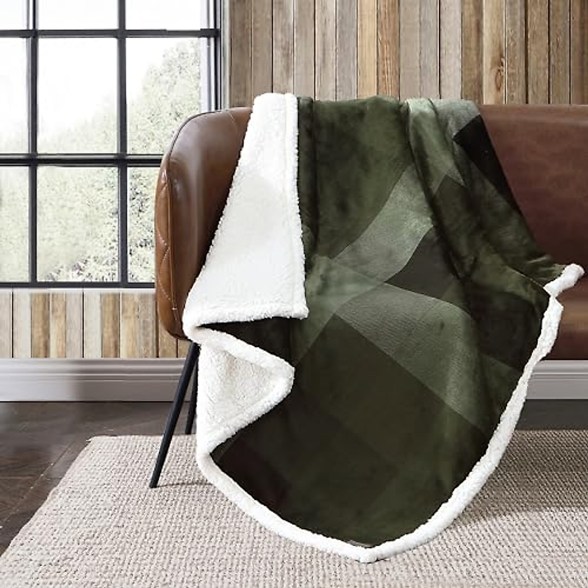 Eddie Bauer 50" X 60" Throw, Ultra Plush Fleece (Evergreen-Pine Plaid)