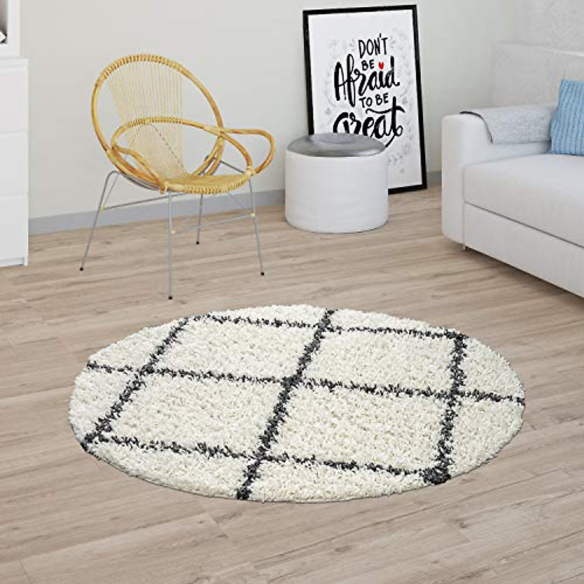 Boho Shag Rug in Cream with Modern Diamond Pattern, Scandinavian Design, Size:6'7" x 9'2"