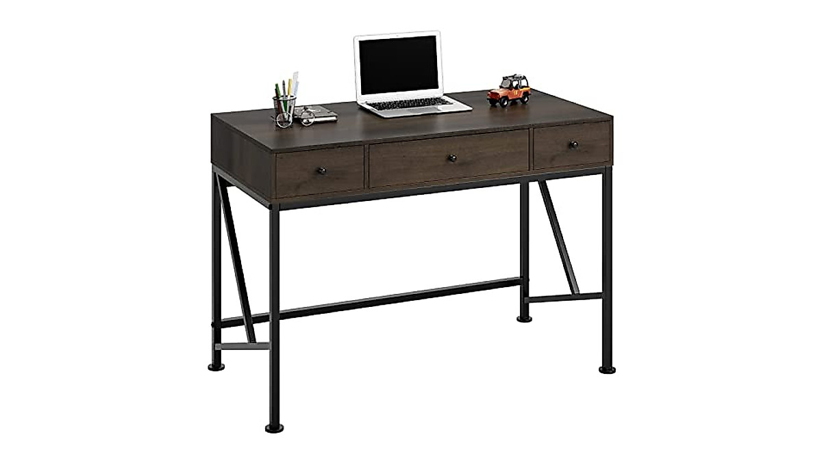URKNO 42" Computer Desk with 3 Drawers for Home Office