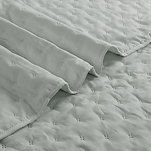 ROARINGWILD Twin Size Quilt Bedding Sets with Pillow Sham, Sage Green Lightweight Soft Bedspread Coverlet, Quilted Blanket Thin Comforter Bed Cover, All Season, 2 Pieces, 68x90 inches