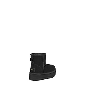 UGG Unisex-Child Classic Mini Platform Boot, Black, 4 Big Kid