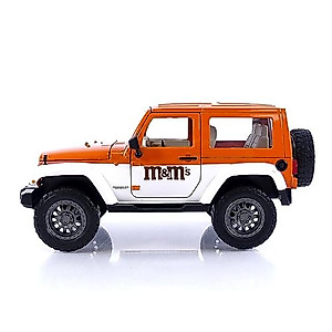 M&M's 1:24 2007 Jeep Wrangler Die-cast Car & 2.75" Orange Figure, Toys for Kids and Adults