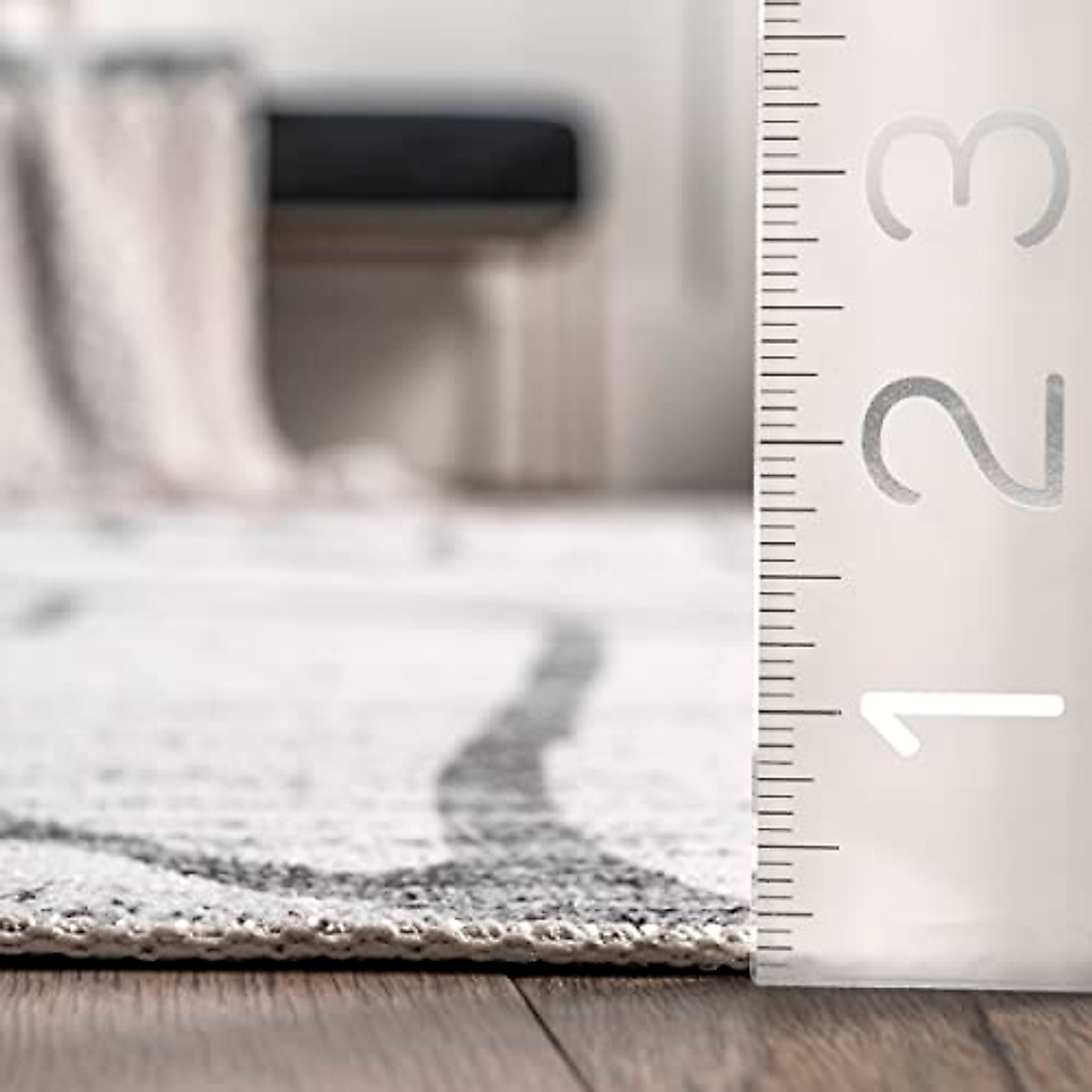 nuLOOM Lanette Abstract Leaves Machine Washable Ultra Thin Area Rug, 4' x 6', Light Grey