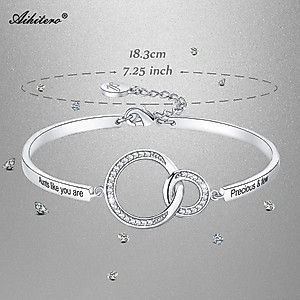 Aihitero Christmas Auntie Gift, Engraved ‘Aunts like You Are Precious & Few’ Interlocking Circles Bangle Bracelet, White Gold Women Jewelry, Birthday Valentine Day Xmas Present from Nephew and Niece