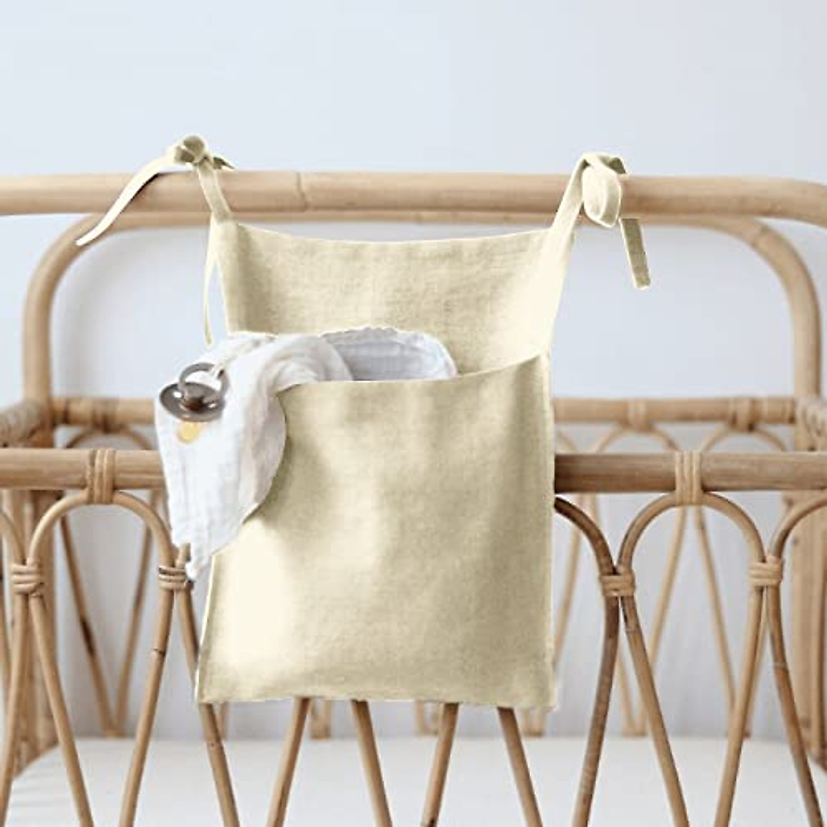 Baby Crib Cabin Bedside Storage Bag Bed Linen Hanging Pocket Baby Room Nursery Cot Caddy Bed Organizer for Clothing Diapers Drool Bibs Molar Toys (Beige)
