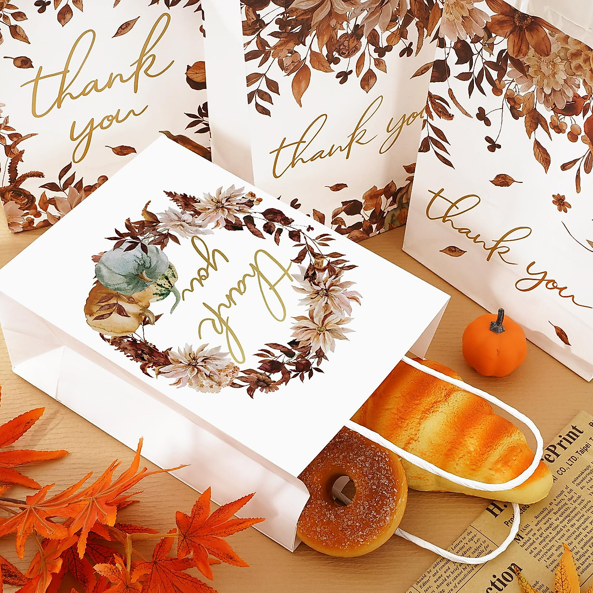 AnyDesign 12Pcs Fall Leaves Thank You Gift Bags with Handle Autumn Maple Leaves Paper Bag Foil Gold Autumn Goodie Bag for Fall Thanksgiving Wedding Birthday Party Favor Supplies, 5.9 x 8.3 x 3.2 In