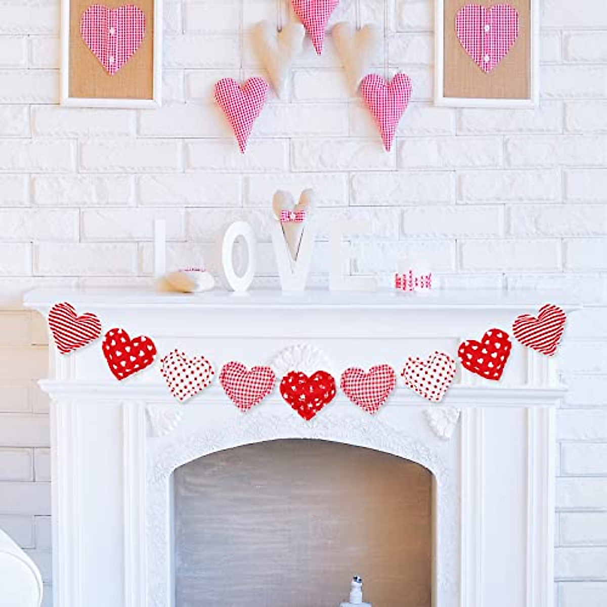 Whaline 3D Valentine's Day Heart Banner Soft Cute Heart Garland Pre-Assembled Red White Heart Fabric Banner Holiday Hanging Decoration for Valentine's Day Wedding Anniversary Party Supplies Home Decor