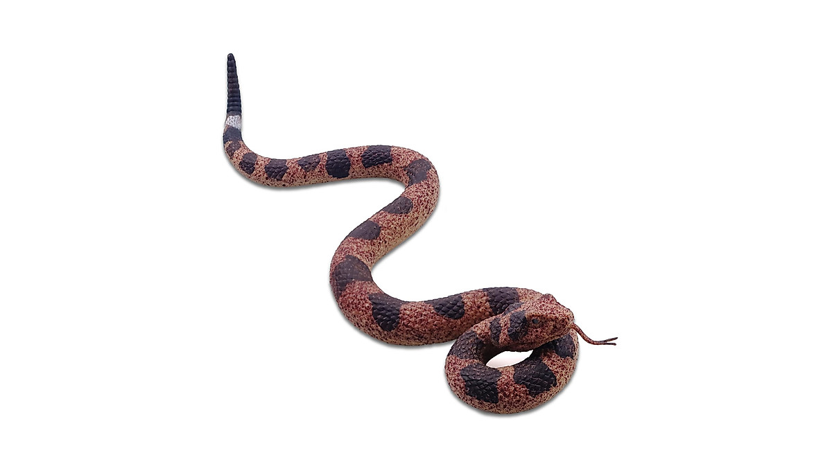 Realistic Rubber Snake Toy for Pranks & Halloween Decorations