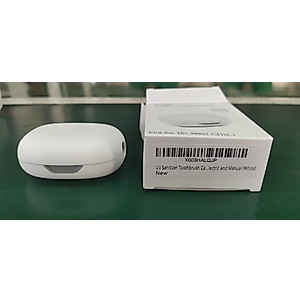 ELMWAY Toothbrush Holder, Toothbrush Cleaner Case, Portable USB Charging Toothbrush Cover with U V-C Light, Travel Toothbrush Holder