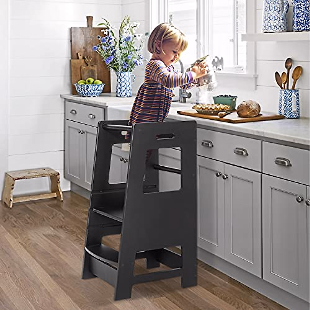 LUSIMO Toddler Step Stool Nursery Standing Tower Wooden Kids Step Stool with Safety Rail Height Adjustable Toddler Learning Tower with Anti-Slip Protection Support Up to 165lbs Black