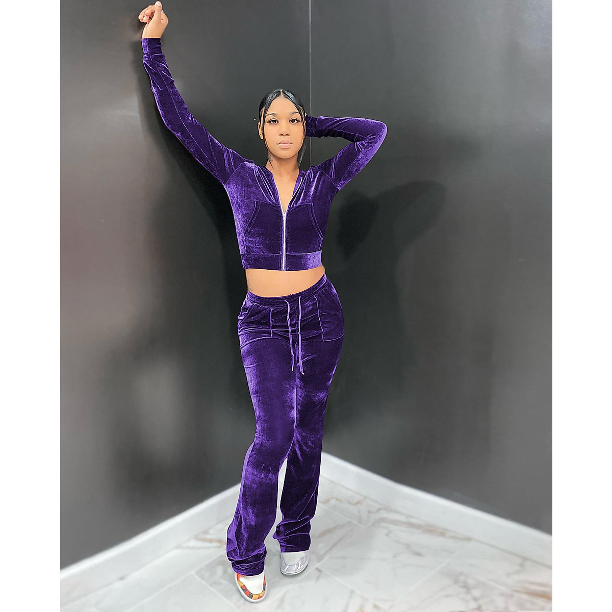 Womens 2 Piece Velour Hoodie Jogger Tracksuit Two Piece Outfits for Women, Long Sleeve Full-Zip Up Velvet Crop Tops Jacket Flared Pants Fall Lounge Matching Sets Sportswear Jogging Sweatsuit Pockets