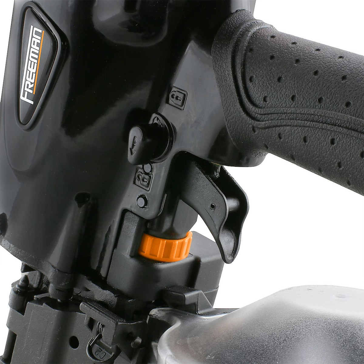 Freeman PCN65 Pneumatic 15 Degree 2-1/2" Coil Siding Nailer with Adjustable Metal Belt Hook