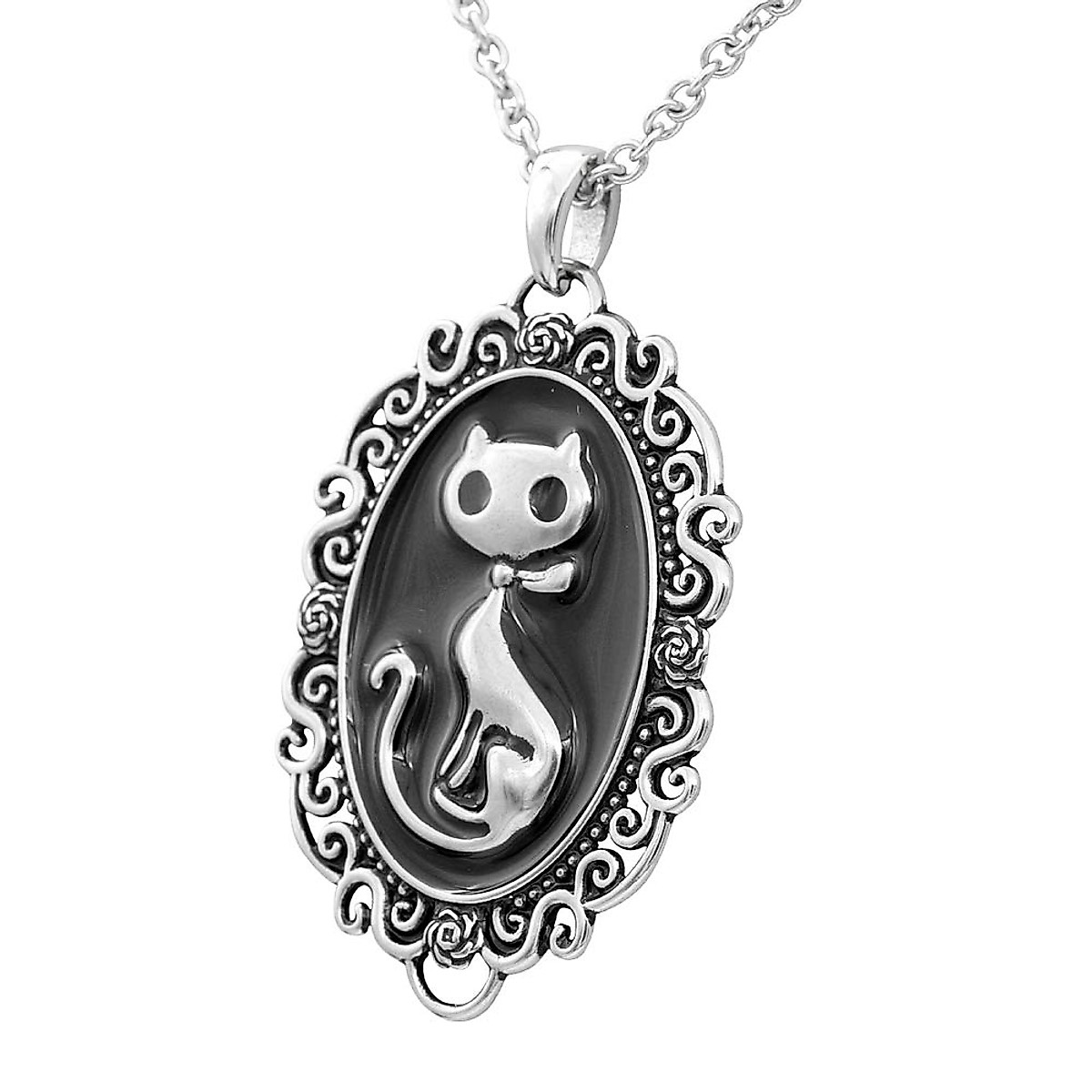Controse Cat Silhouette Cameo Necklace