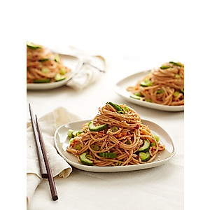 Forks Over Knives―The Cookbook. A New York Times Bestseller: Over 300 Simple and Delicious Plant-Based Recipes to Help You Lose Weight, Be Healthier, and Feel Better Every Day