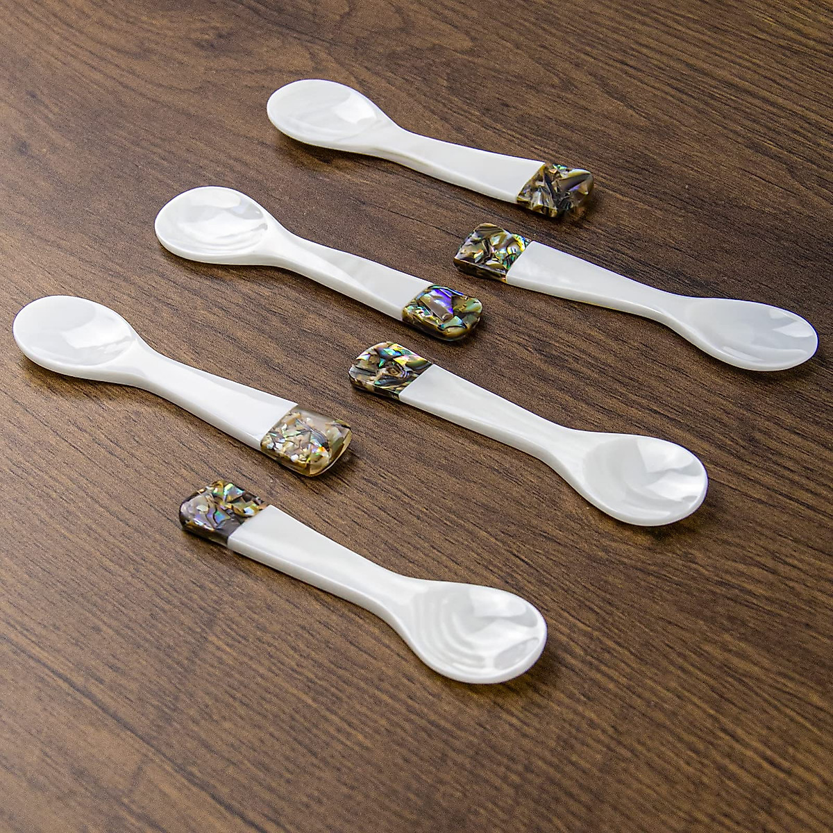 DUEBEL Set of 6 Mother of Pearl MOP Caviar Spoons with Green Abalone Decoration for Caviar, Egg, Icecream, Coffee Serving (White, 9x2.4cm)