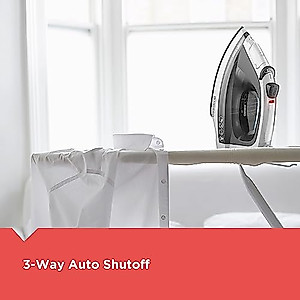 BLACK+DECKER Light ‘N Easy Compact Steam Iron, IR1020S, Stainless Steel Soleplate, Spray Mist, Anti-Drip, Auto Shutoff