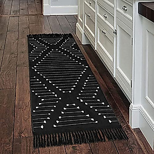 Boho Kitchen Rug Cotton Cotton Bedroom Runner Rug Black White Moroccan Woven Bathroom Rug with Tassels 2'x4.3' Machine Washable Mat Sink Floor Carpet for Hallway Entryway Living Room Front Door