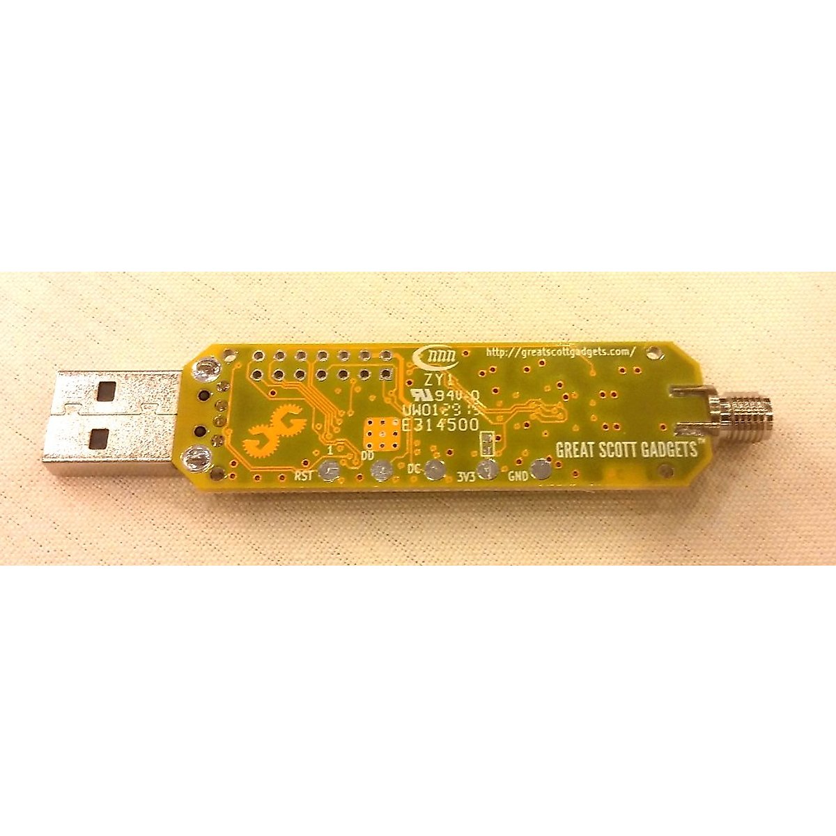 Yard Stick One - a sub-1 GHz Wireless Test Tool Controlled by Your Computer from Great Scott Gadgets