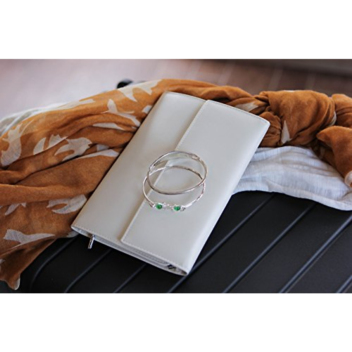 CASE ELEGANCE Vegan Leather Travel Jewelry Case - Jewelry Organizer [Petite]